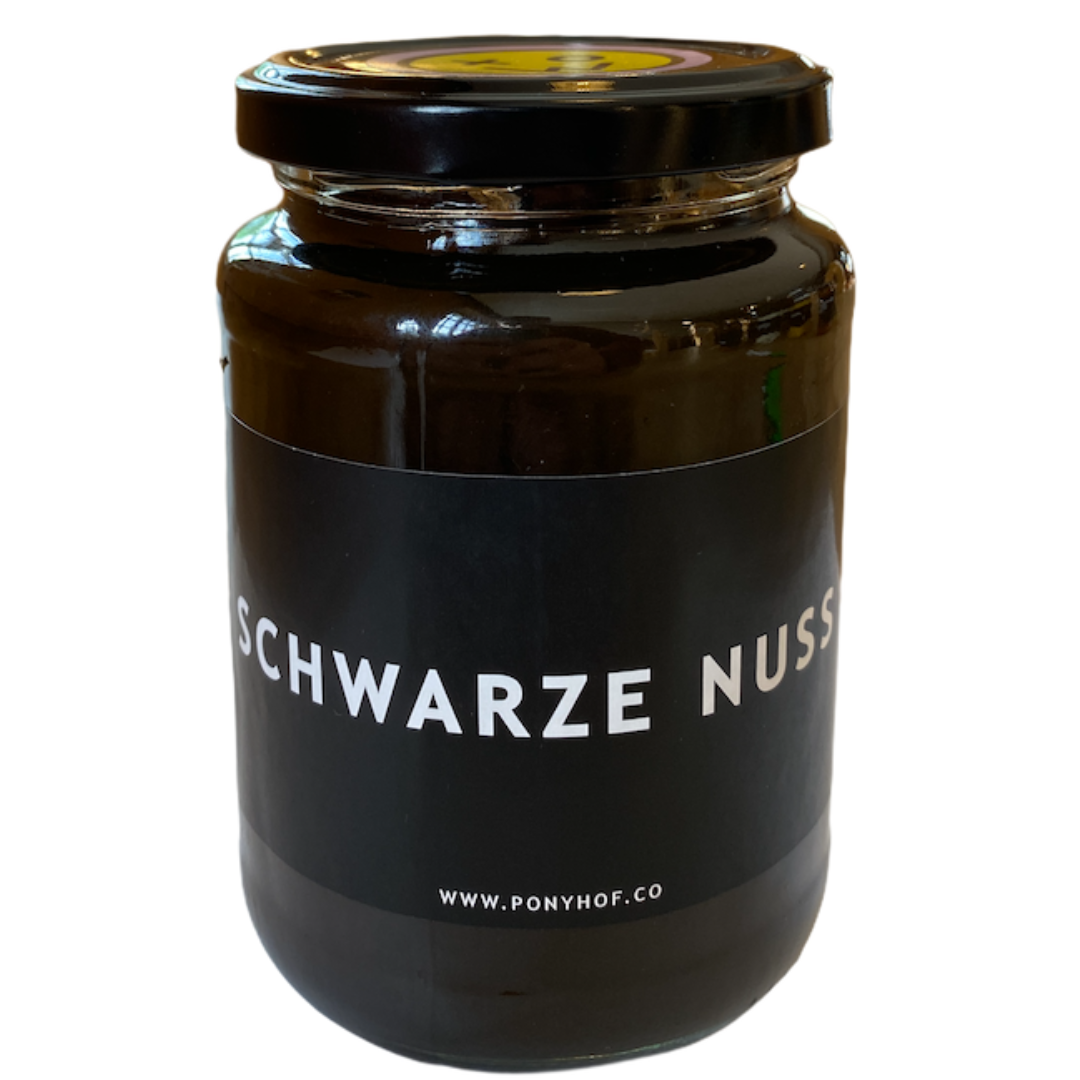 SCHWARZE NUSS – PONYHOF STAMMHAUS SHOP